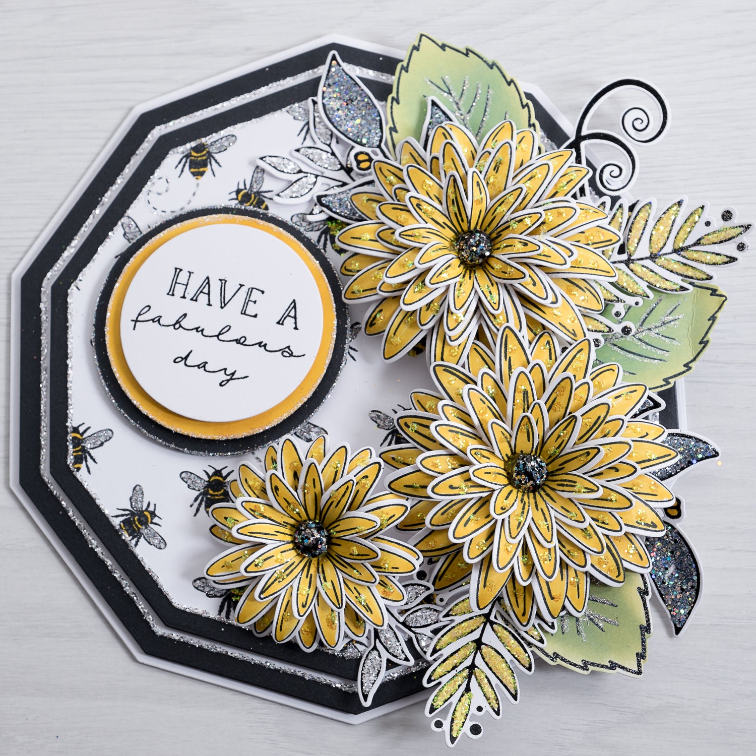 Decagon Daisy Cardmaking Project by Glynis Bakewell – Chloes Creative Cards